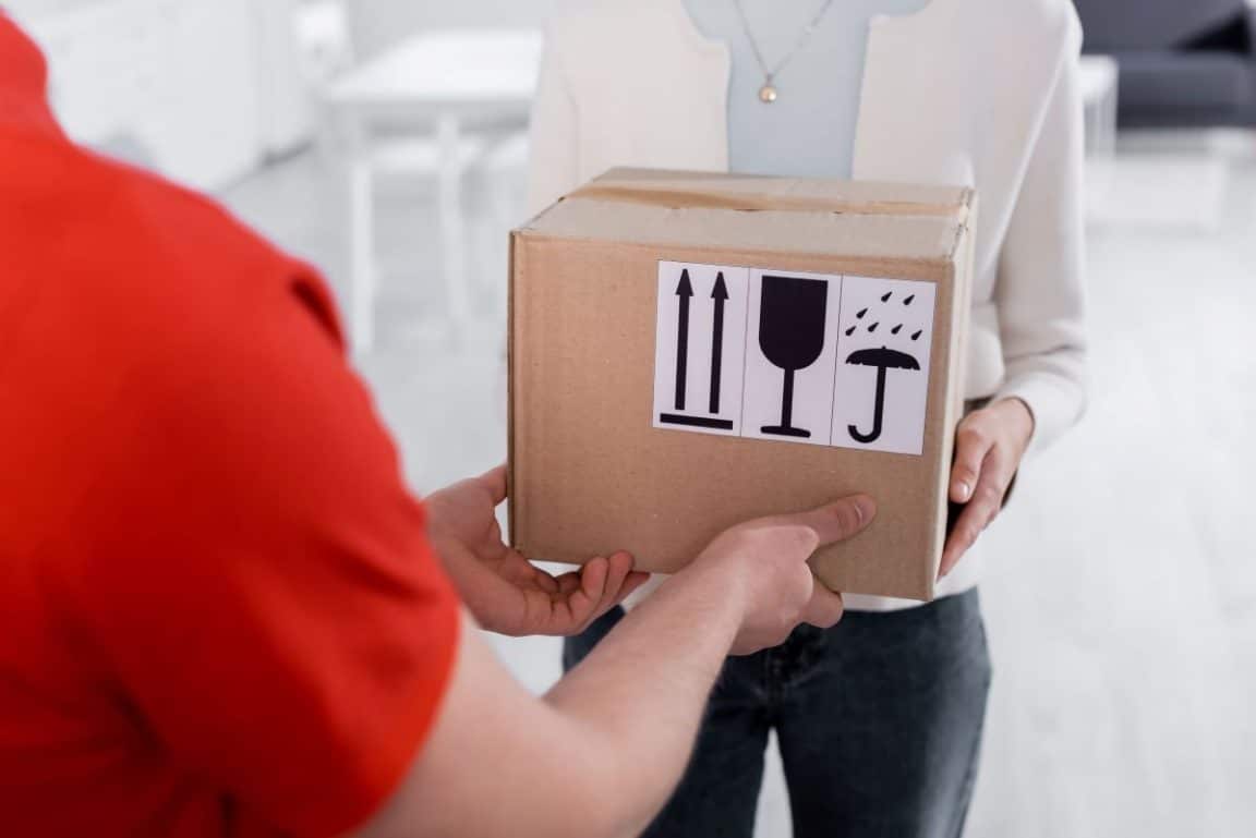 Wie viel kostet es, ein Paket von Österreich nach Deutschland zu schicken?